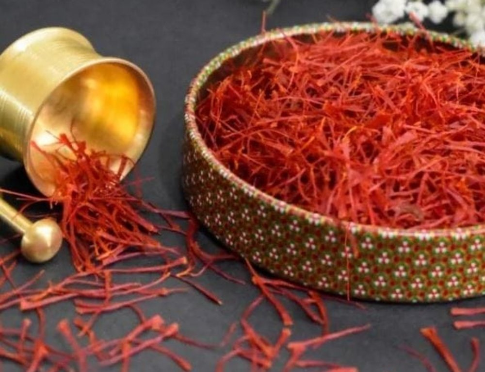 Saffron Corm : How to Choose and Grow Healthy Saffron Bulbs
