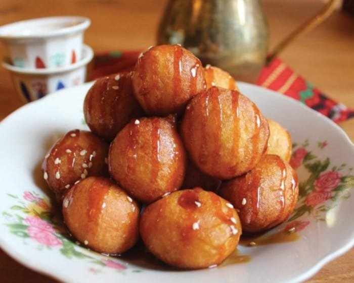 recipe for Ramadan bamie sweets with Iranian saffron